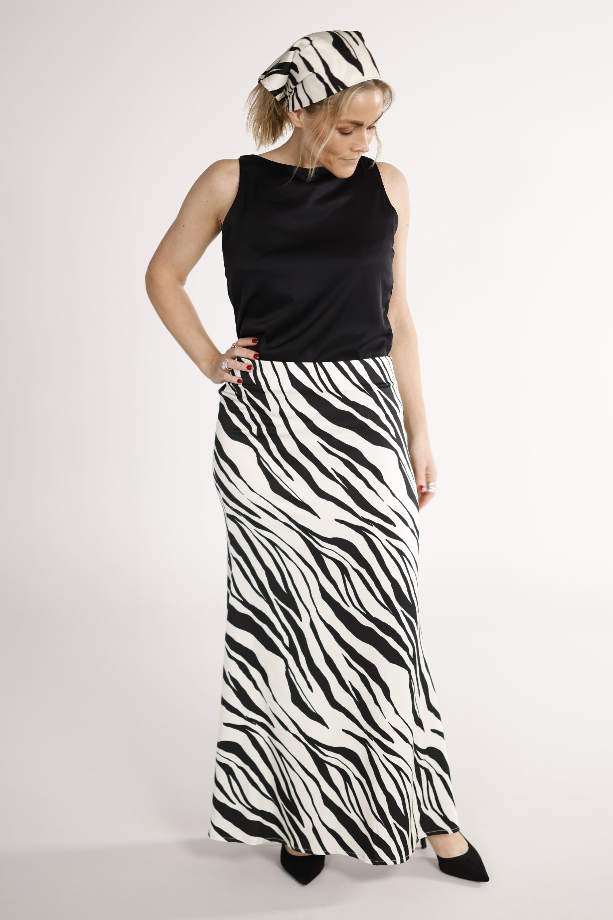 Lill skirt in black and white zebra from ko:ko norway. – kokonorway